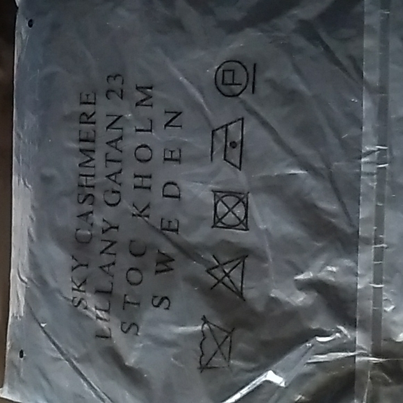 Sky Cashmere | Accessories | Sky Cashmere Lillanygatan 23 Stockholm Sweden 0 Virgin Wool ...